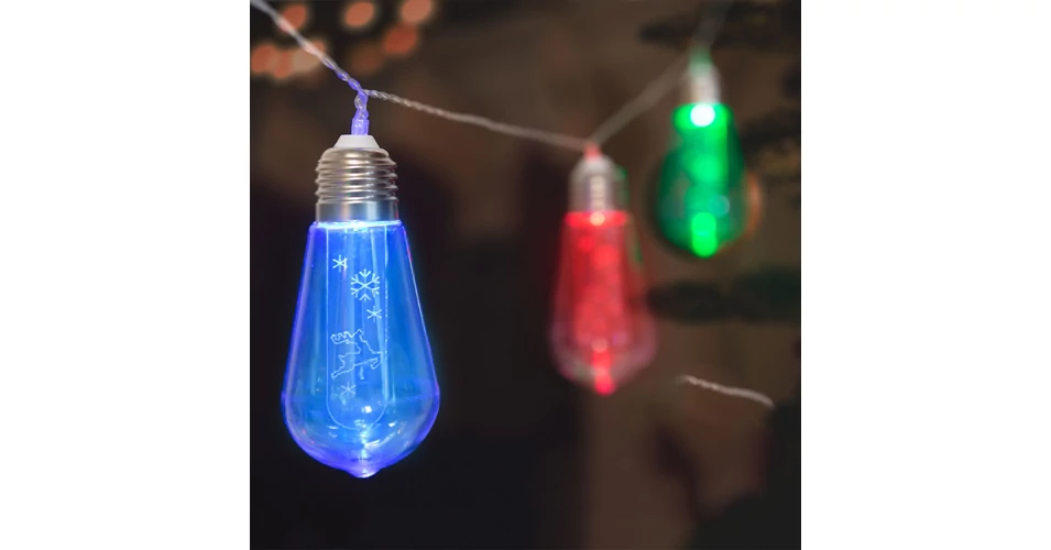 Family LED fényfüzér villanykörte 10 LED 1,9 m színes 2xAA 56531